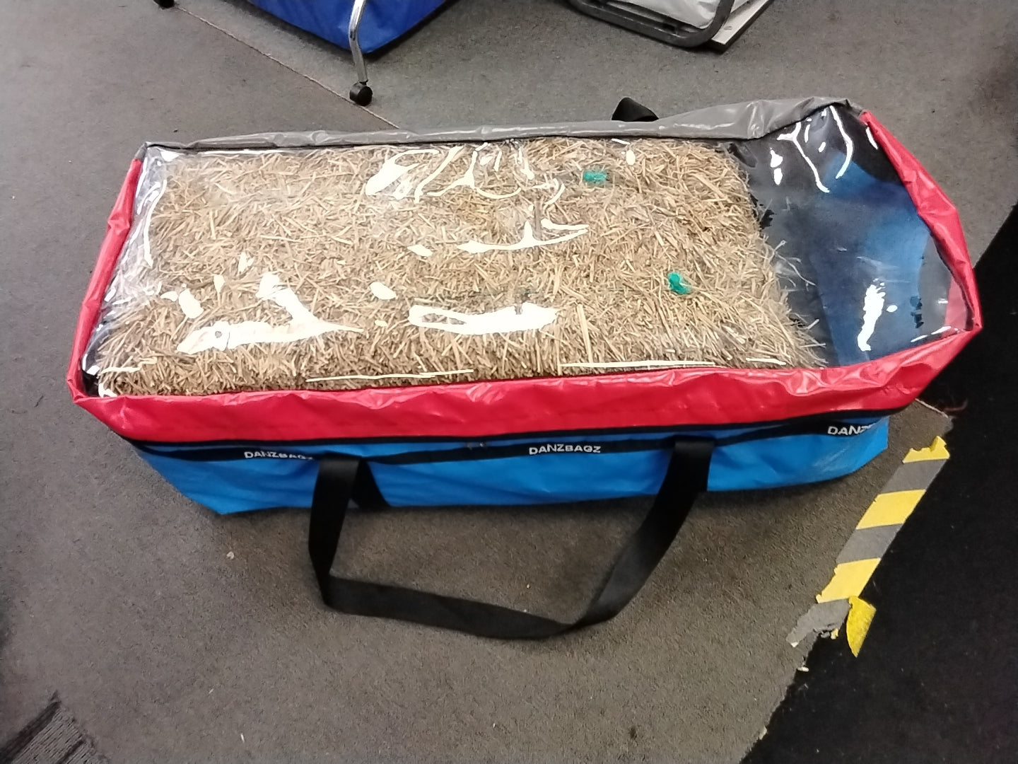 Hay Bale Bag – DANZBAGZ